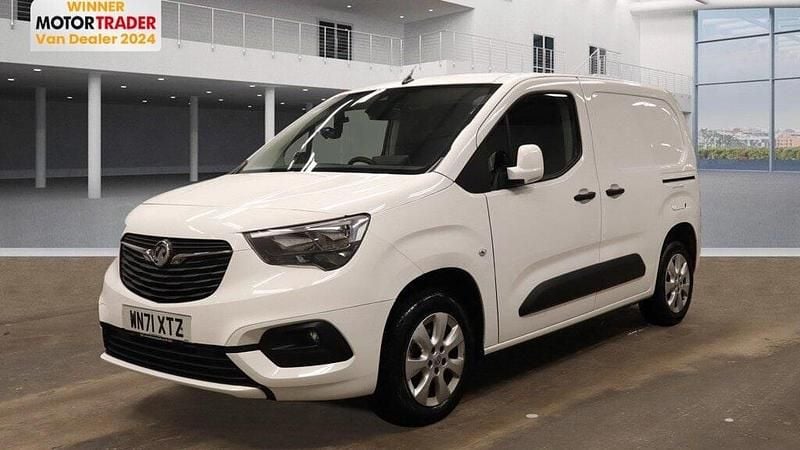 Used 2021 Vauxhall Combo 100 HP Van – RG7 5JF Reading (Dealer) – £ ...