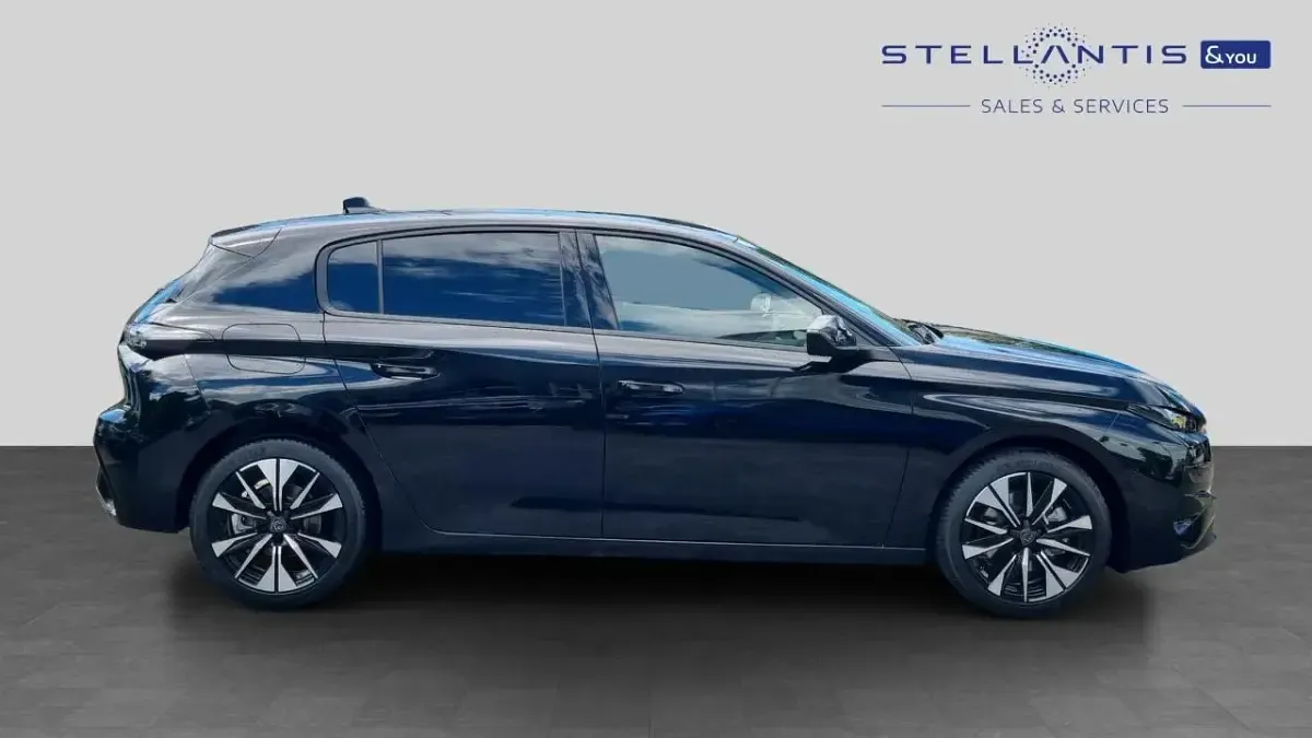 New Peugeot 308 Allure 134 HP (2026) in Sale - £21,778 | AutoUncle