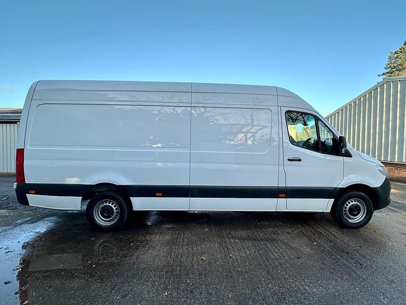 Used 2022 Mercedes Sprinter Progressive Van – SL0 0RA Iver (Dealer) – £ ...