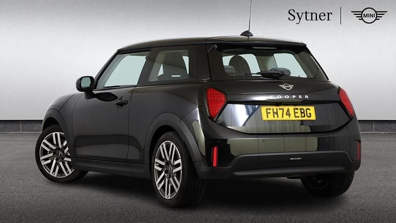 Used 2025 Mini Cooper Hatch 154 HP Hatchback – LE19 1UY Leicester ...