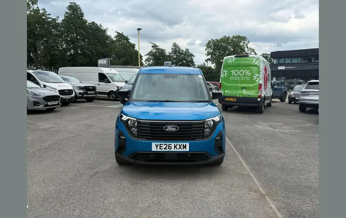 New Ford Tourneo Courier Titanium 125 HP (2026) in London - £28,995 ...