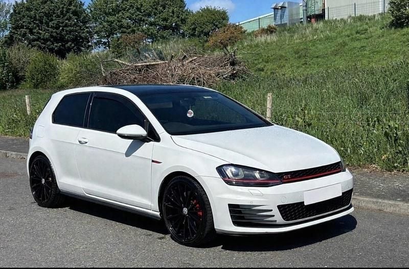 Used 2015 VW Golf VII GTI Hatchback – B61 7LA Bromsgrove (Dealer) – £12,250 (Fair price) | AutoUncle