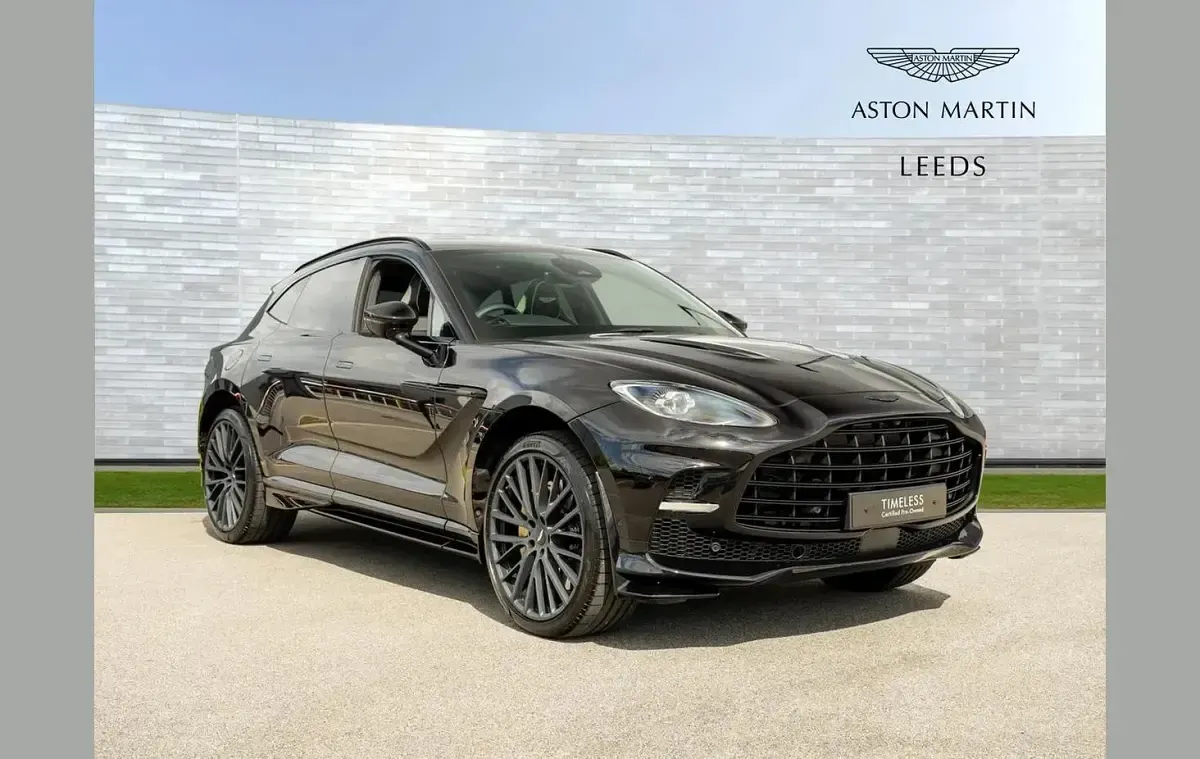 New Aston Martin DBX 707 697 HP (2025) in London - £174,990 | AutoUncle