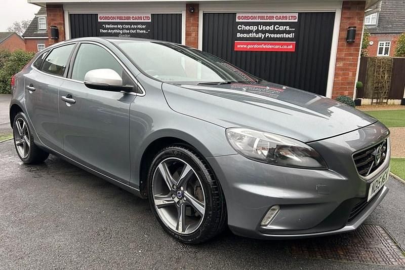 Used 2015 Volvo V40 R-Design 122 HP Hatchback – B97 6RG Redditch ...
