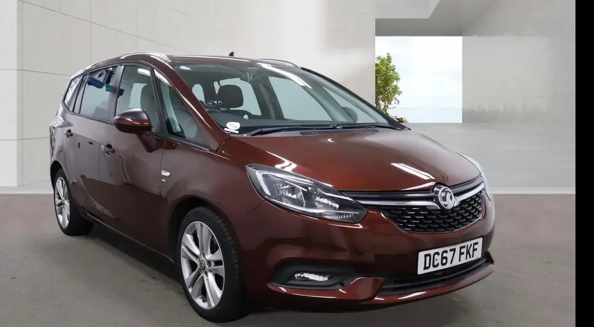 Used Vauxhall Zafira SRi 140 HP (2018) in Sheffield - £7,999 | AutoUncle