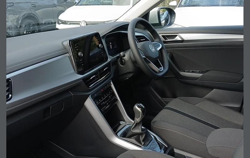 New 2025 VW T-Roc Match 150 HP SUV – DY84AH Stourbridge (Dealer) – £ ...