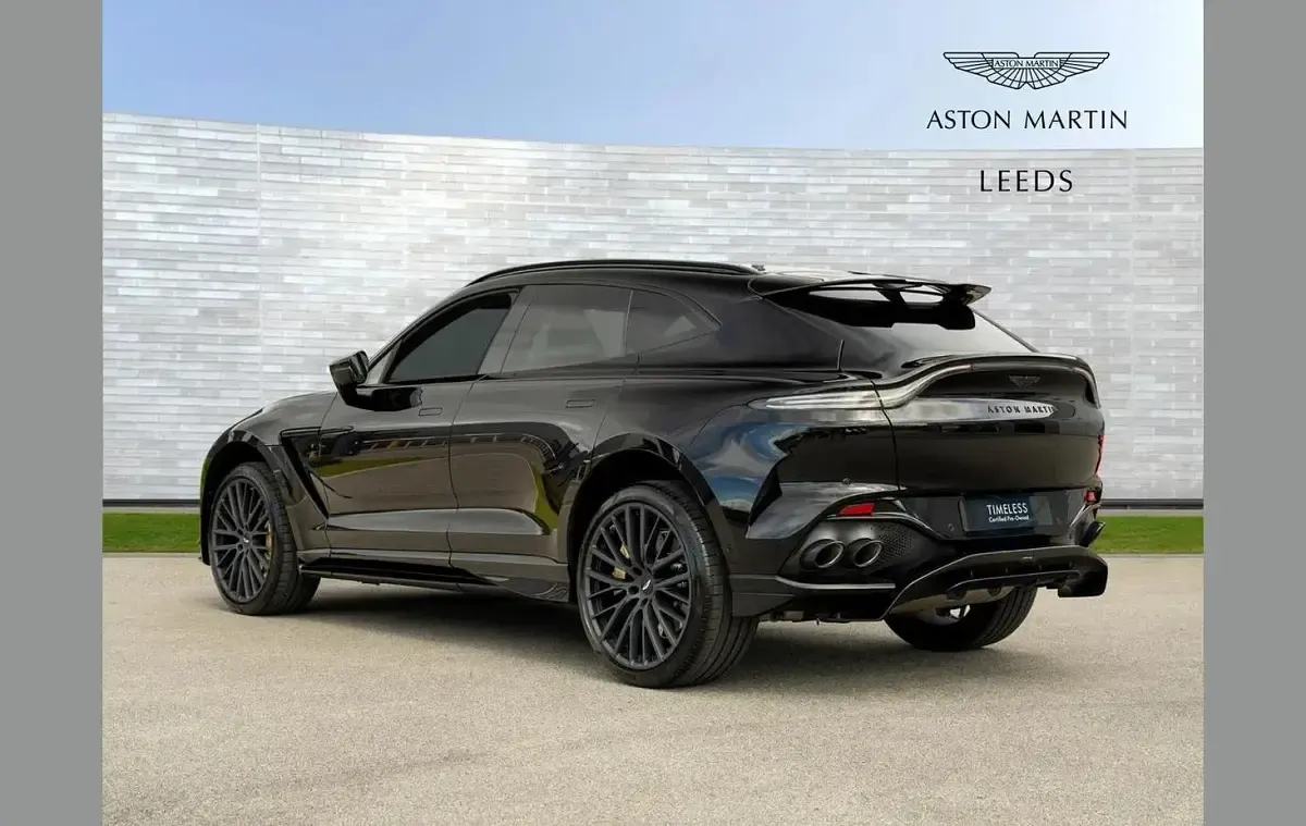 New Aston Martin DBX 707 697 HP (2025) in London - £174,990 | AutoUncle