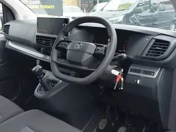 New Vauxhall Vivaro (2025) in Stafford - £20,498 | AutoUncle